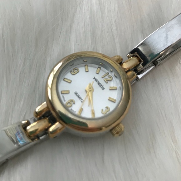 Venezia | Accessories | Venezia Gold And Silver Quartz Watch | Poshmark